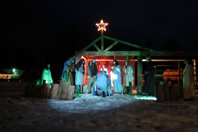Living Nativity reminds all of the true meaning of Christmas